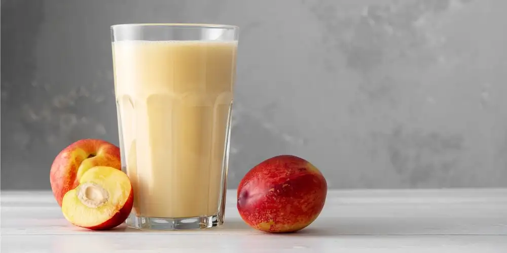 Cashew milkshake with apricots - recipe | FoodPal
